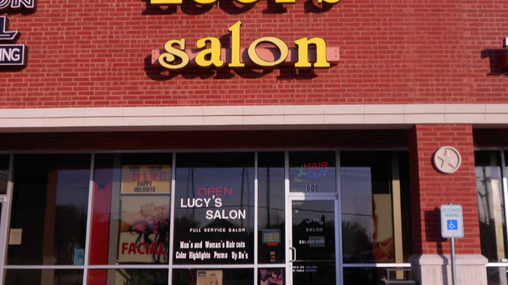 Lucy hair salon store